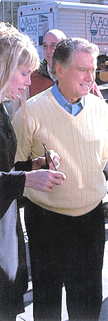 Holly Wayne Productions | Artist | Interior Designer | Home Staging